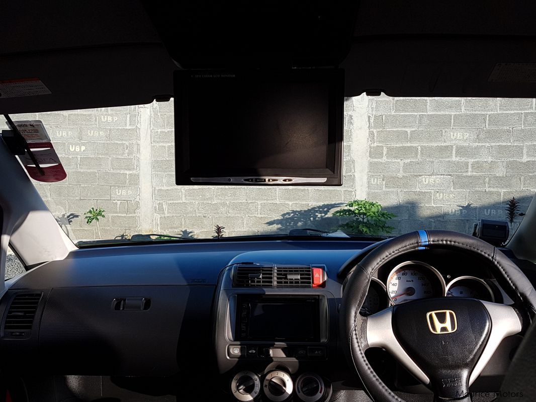 Used Nissan AK 11 | 2001 AK 11 for sale | Mauritius Nissan AK 11 sales ...