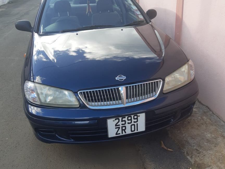 Used Nissan N16 | 2001 N16 for sale | Rivière des Anguilles Nissan N16 ...