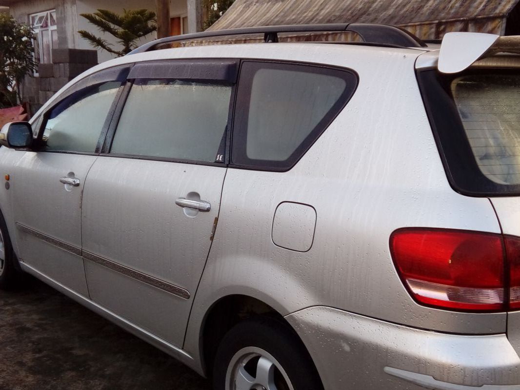 Used Toyota picnic | 2001 picnic for sale | britannia Toyota picnic ...