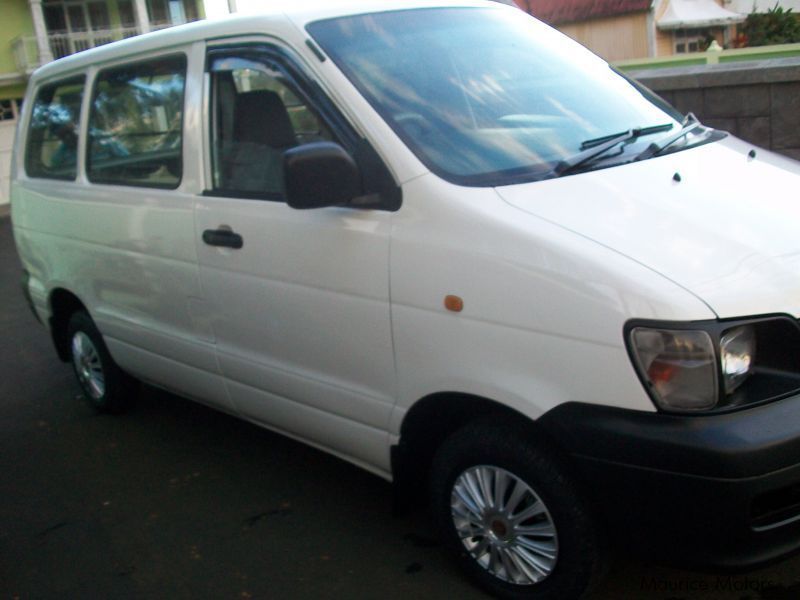 Used Toyota lite ace | 2002 lite ace for sale | Saint Pierre Toyota ...