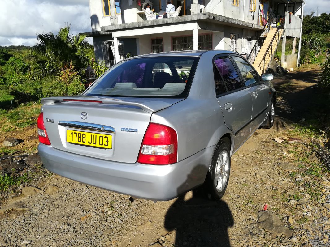 Used Mazda 323 | 2003 323 for sale | Vacoas Mazda 323 sales | Mazda 323 ...