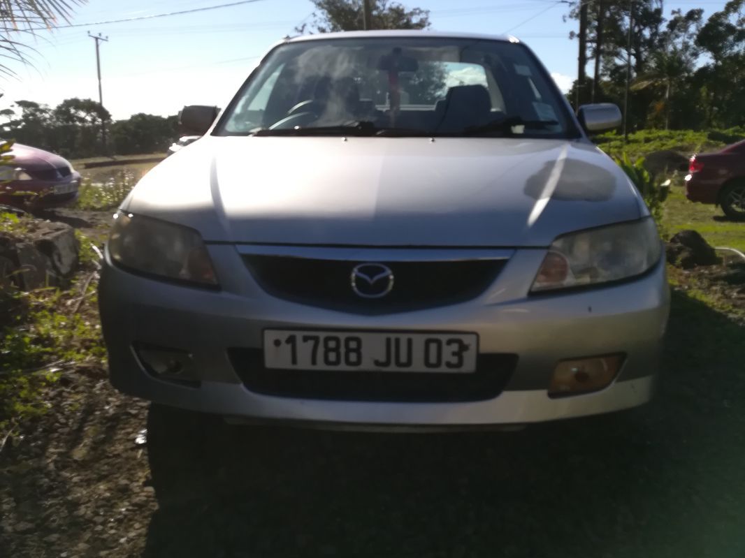 Used Mazda 323 | 2003 323 for sale | Vacoas Mazda 323 sales | Mazda 323 ...