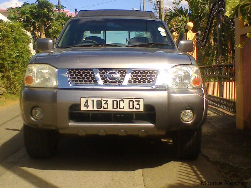 Used Nissan 4x4 predator hardbody turbo | 2003 4x4 predator hardbody ...