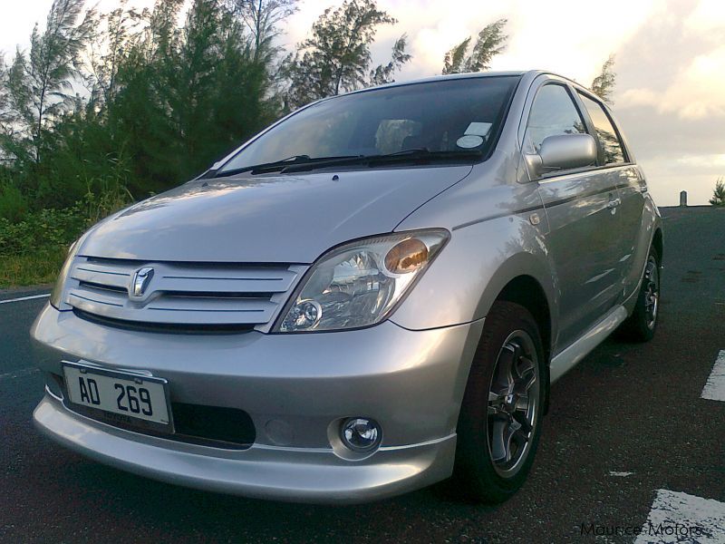 d'occasion Toyota IST | 2003 IST à vendre | ventes à Chemin-Grenier de ...