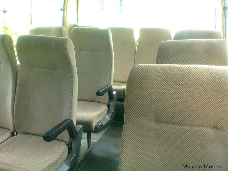 Used Isuzu FAW (minibus) | 2004 FAW (minibus) for sale | phoenix Isuzu ...