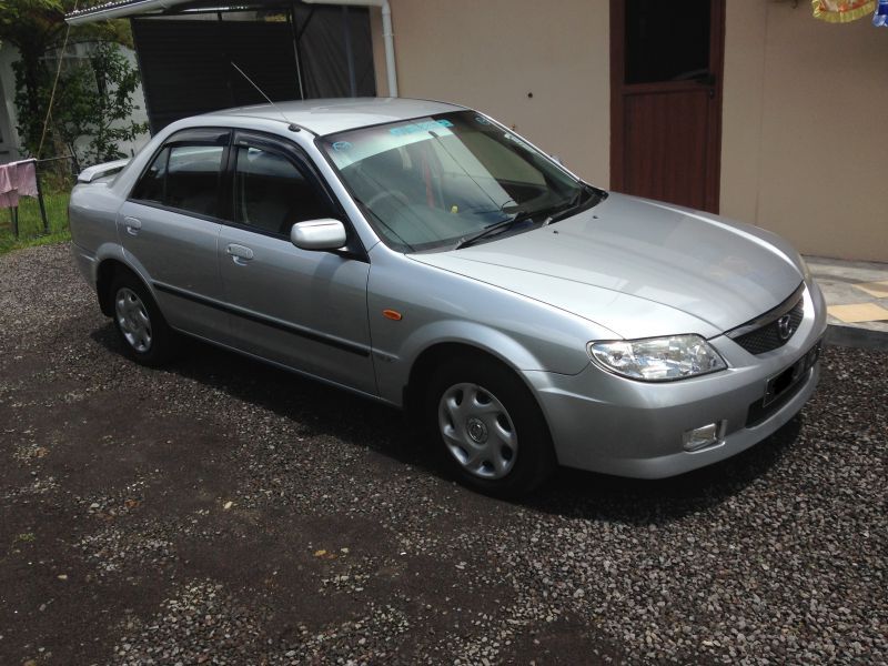 Used Mazda 323 | 2004 323 for sale | Nouvelle France Mazda 323 sales ...
