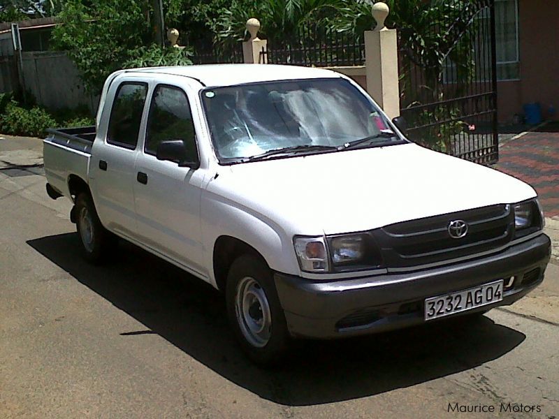 Used Toyota HILUX 2X4 | 2004 HILUX 2X4 for sale | MOKA Toyota HILUX 2X4 ...