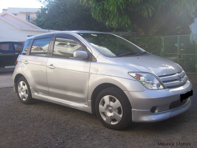 Used Toyota IST | 2004 IST for sale | Quatre Bornes Toyota IST sales ...