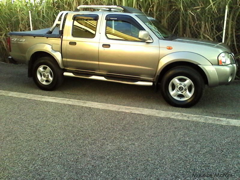 Used Nissan 4x4 Predator | 2005 4x4 Predator for sale | St Julien ...