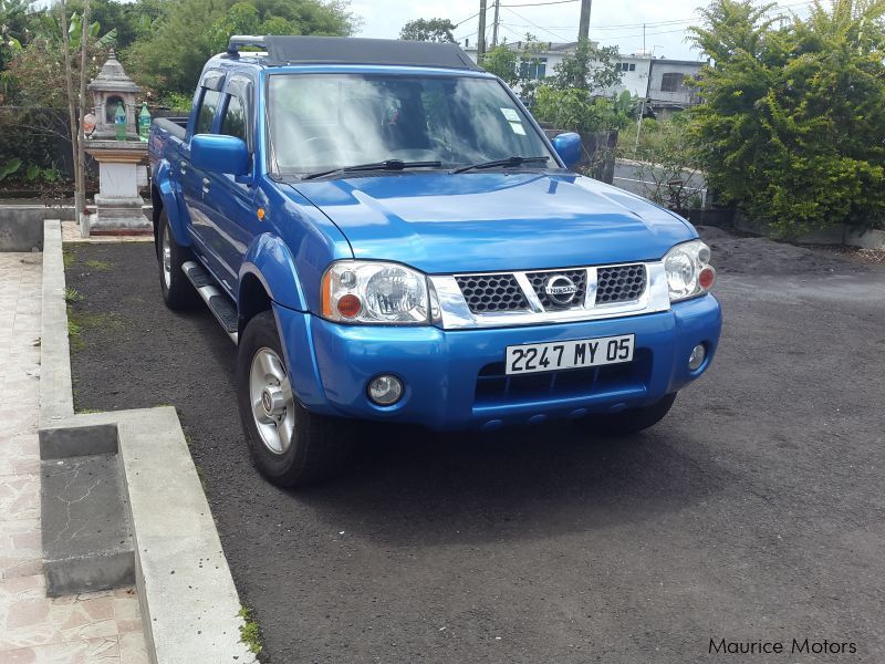 Used Nissan predator hardbody 4X4 | 2005 predator hardbody 4X4 for sale ...