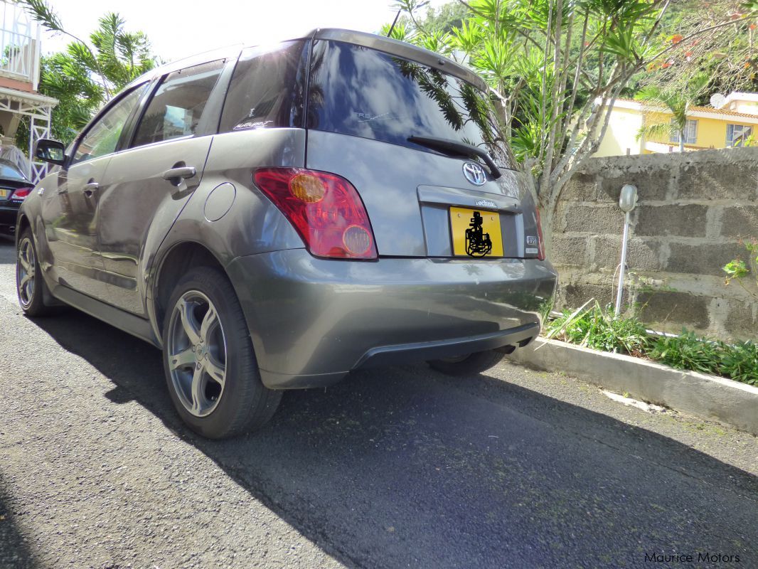 Used Toyota IST | 2005 IST for sale | Quatre Bornes Toyota IST sales ...