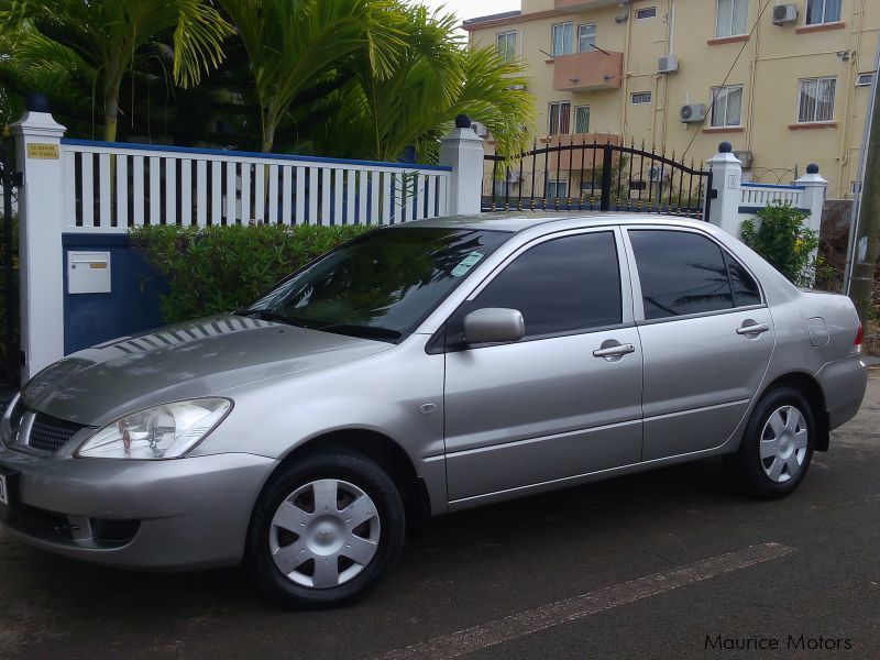 Used Mitsubishi Lancer GLX | 2010 Lancer GLX for sale | flic en flac ...