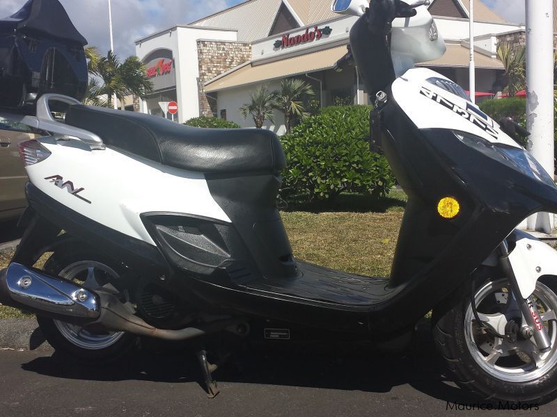 Used Suzuki AN125 | 2010 AN125 for sale | Phoenix Suzuki AN125 sales ...