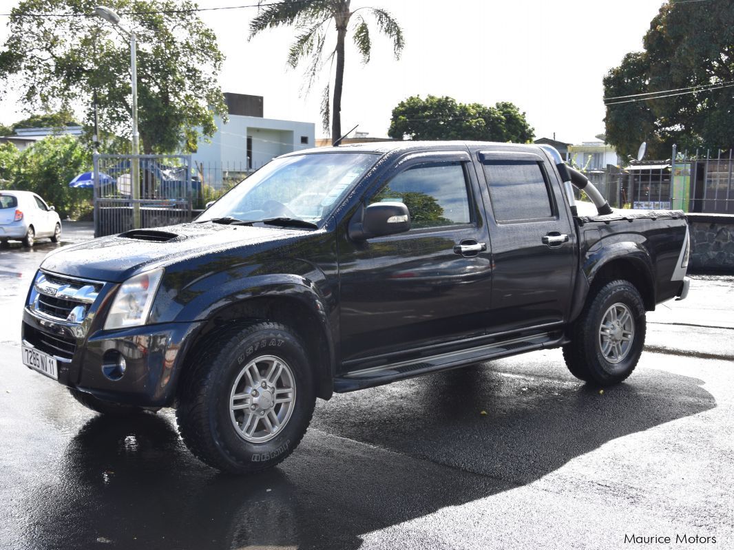 Used Isuzu KB300 | 2011 KB300 for sale | Vacoas Isuzu KB300 sales ...