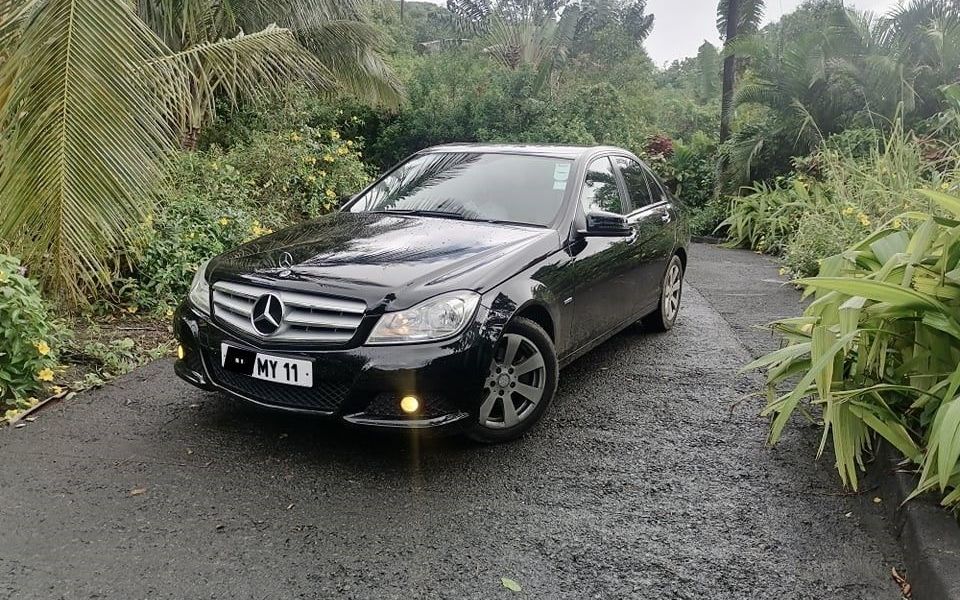 Used Mercedes-Benz C180 | 2011 C180 for sale | Quatre Bornes Mercedes ...