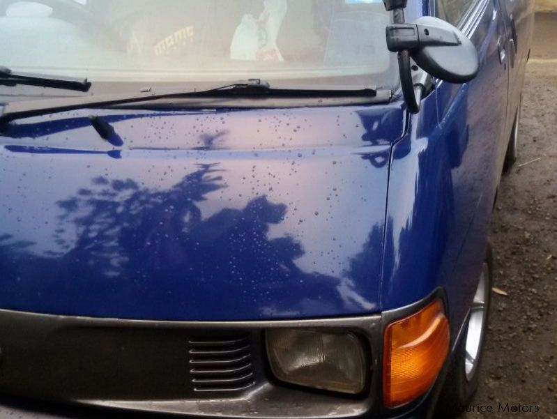 Used Regal Raptor Serie w | 2011 Serie w for sale | 19 avenue saint ...