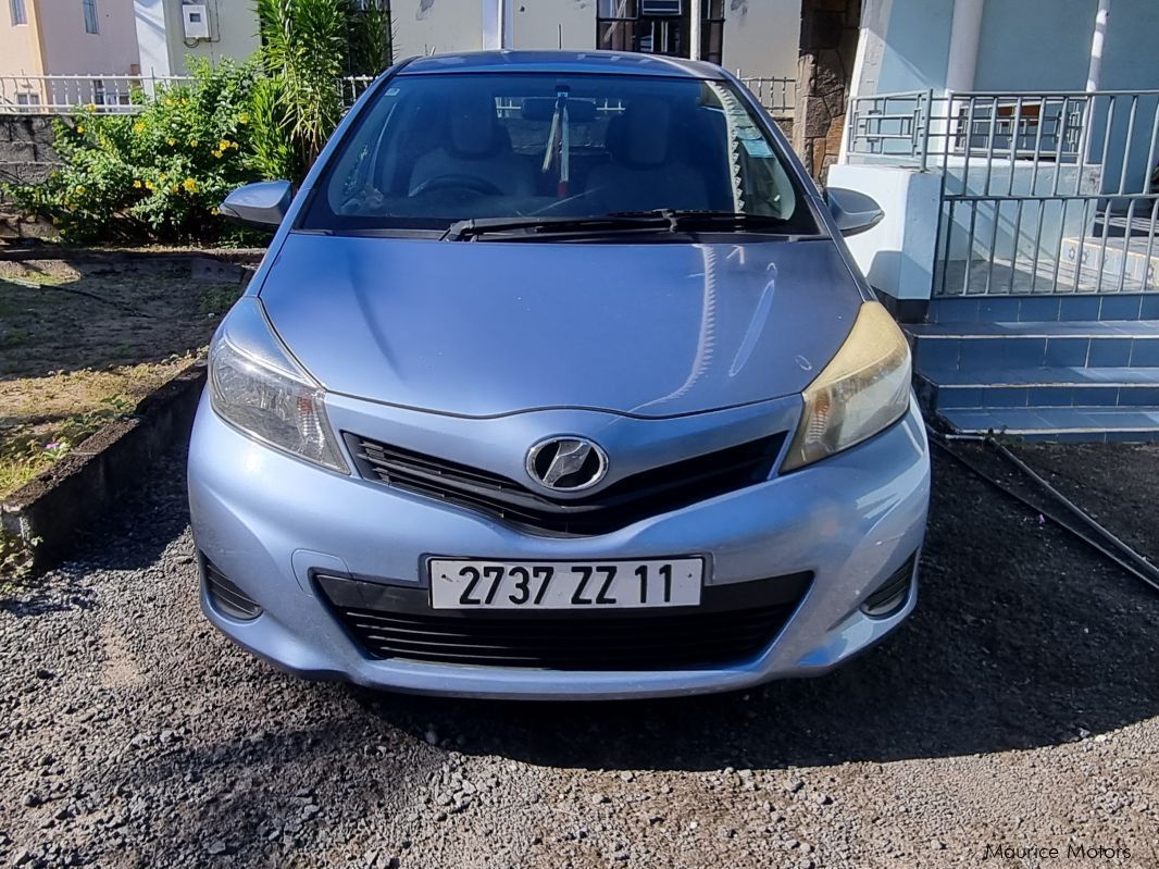 Used Toyota Vitz | 2011 Vitz for sale | Roches Noires Toyota Vitz sales ...