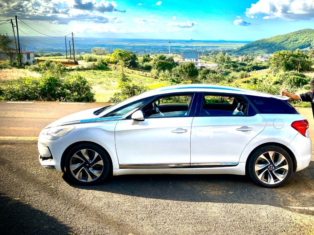 Used Citroen DS 5 // 1598 CC | 2012 DS 5 // 1598 CC for sale | Triolet ...