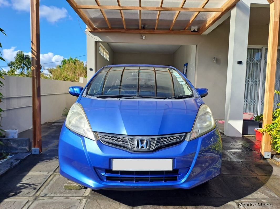 Used Honda Fit | 2012 Fit for sale | Grand Baie Honda Fit sales | Honda Fit Price Rs 300,000 ...