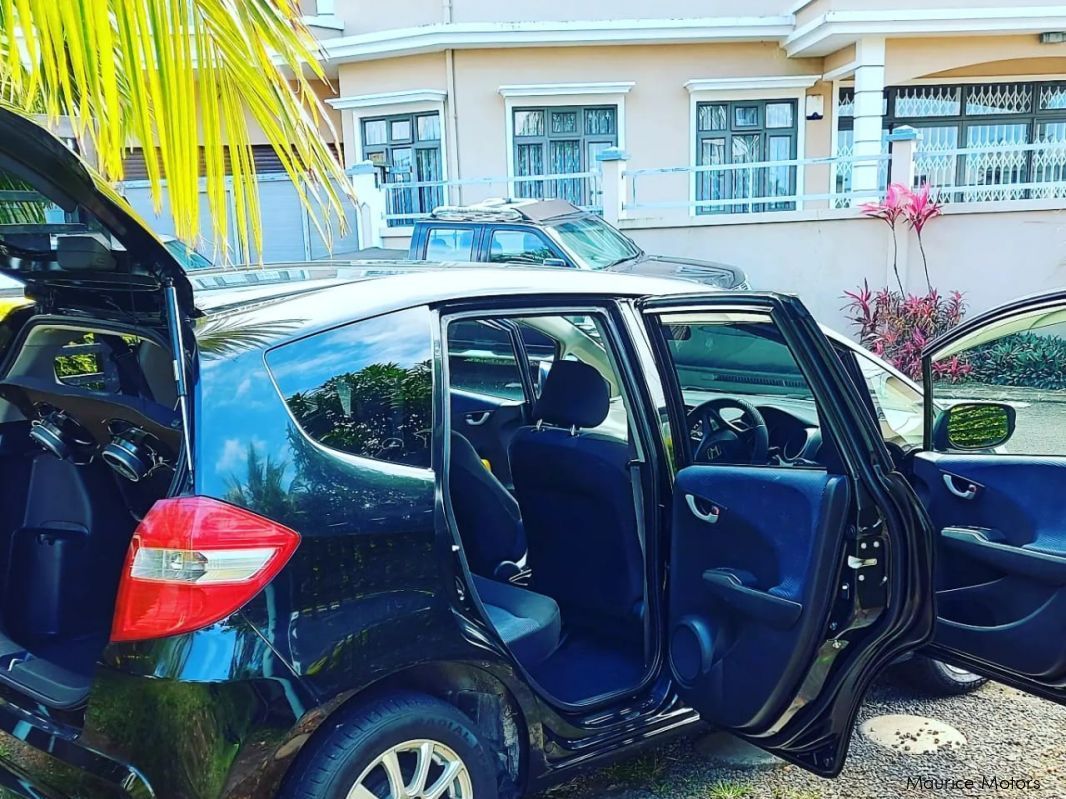 Used Honda Fit | 2012 Fit for sale | Beau Vallon Honda Fit sales | Honda Fit Price Rs 385,000 ...