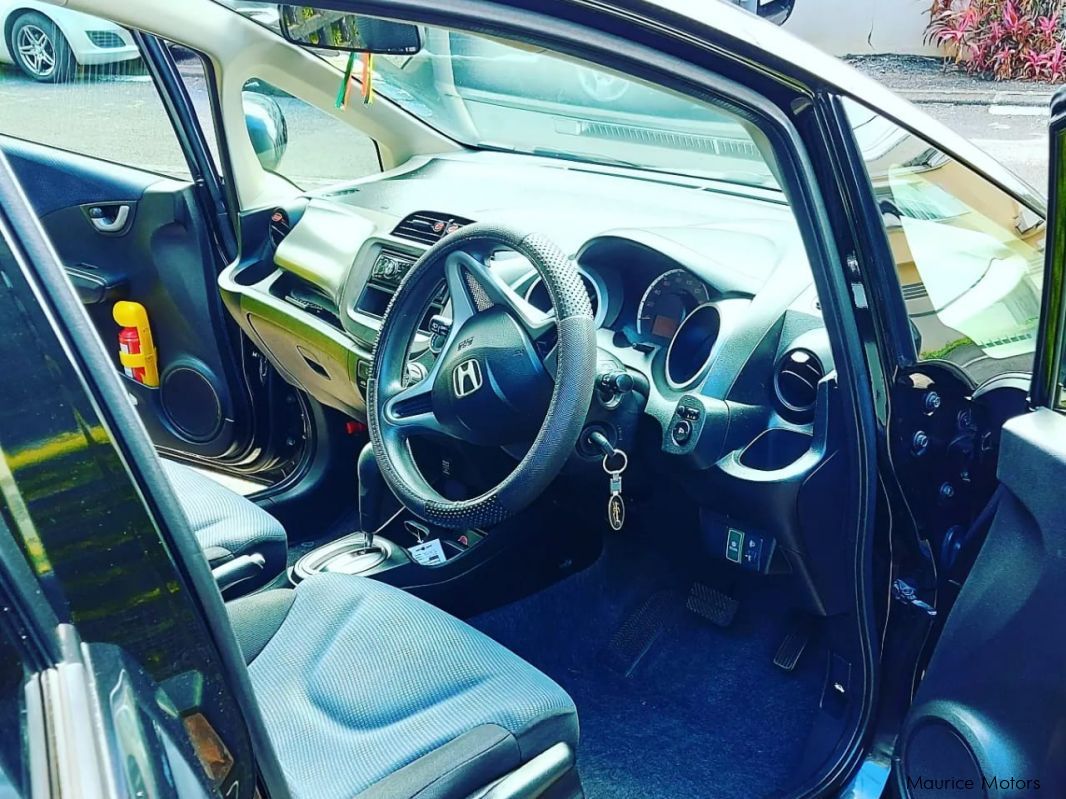 Used Honda Fit | 2012 Fit for sale | Beau Vallon Honda Fit sales | Honda Fit Price Rs 385,000 ...