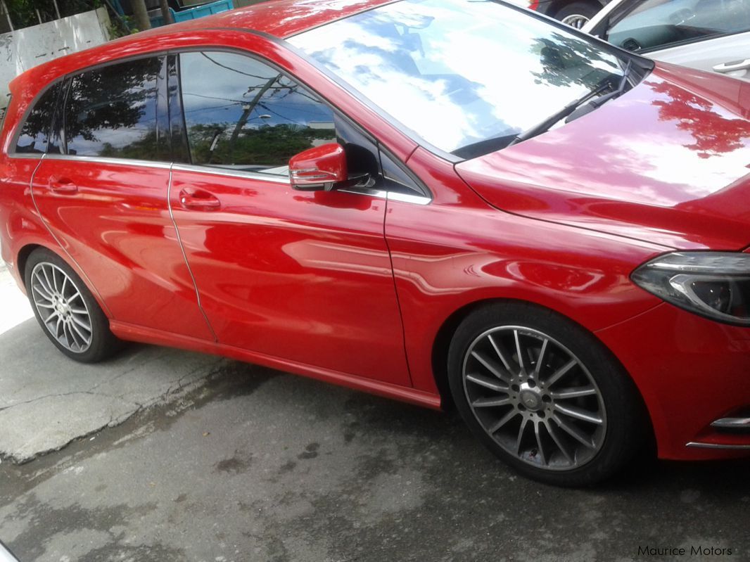 Used Mercedes-Benz B180 - RED MET | 2012 B180 - RED MET for sale | Rose ...