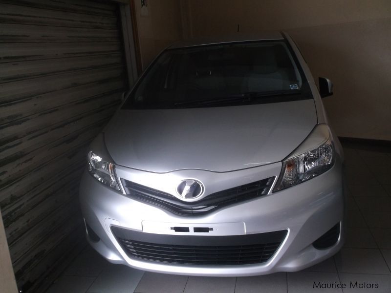 Used Toyota VITZ - Black | 2012 VITZ - Black for sale | Port Louis ...