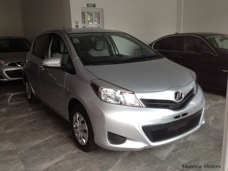Used Toyota VITZ - SILVER MET | 2012 VITZ - SILVER MET for sale ...