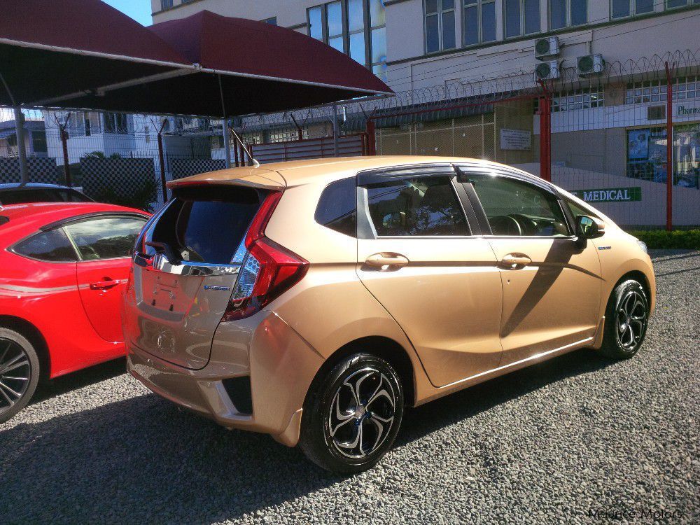 Used Honda Fit Hybrid New Shape | 2013 Fit Hybrid New Shape for sale ...