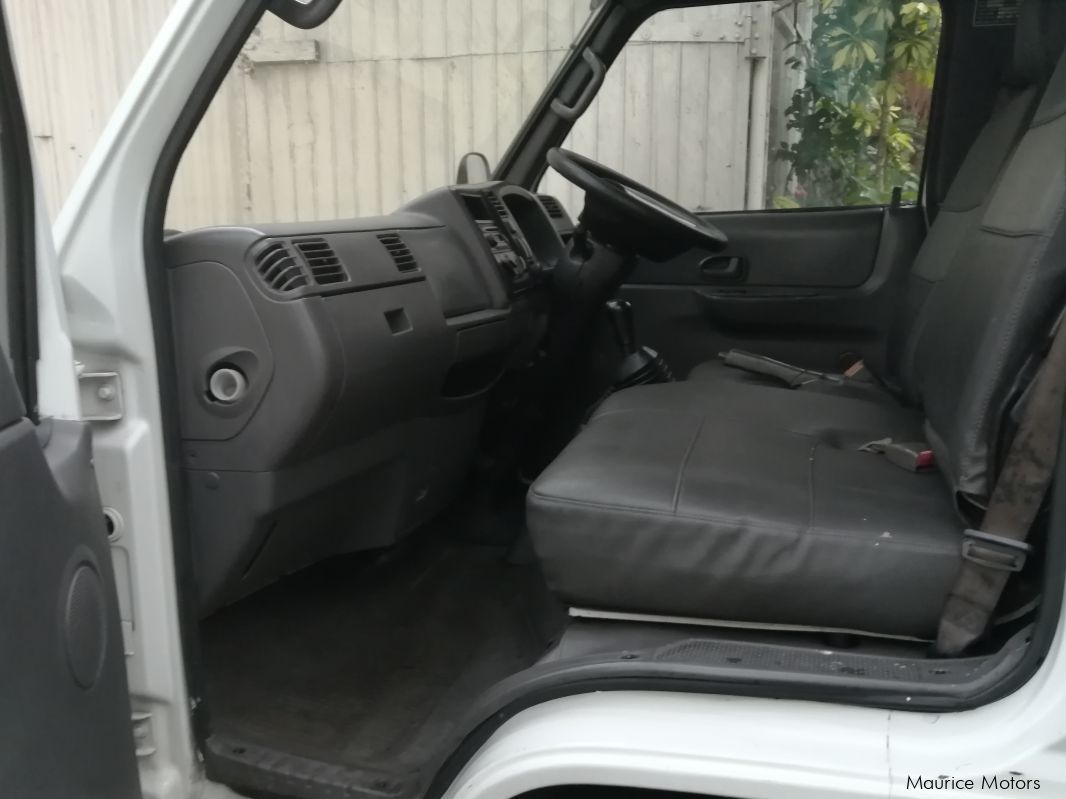 Used JMC 3TON DOUBLE ROUES ARRIERE | 2013 3TON DOUBLE ROUES ARRIERE for sale | Vacoas JMC 3TON ...