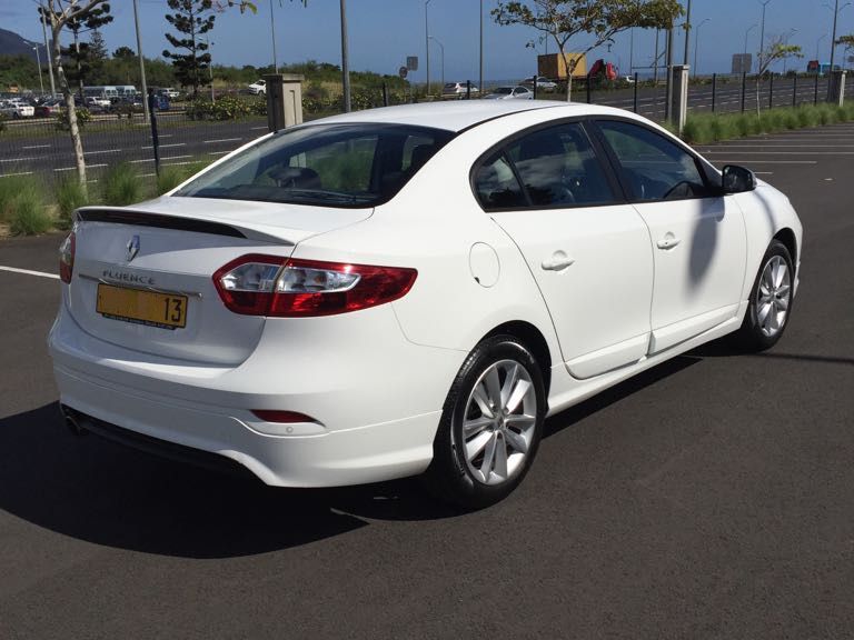 Used Renault Fluence | 2013 Fluence for sale | Quatre Bornes Renault ...