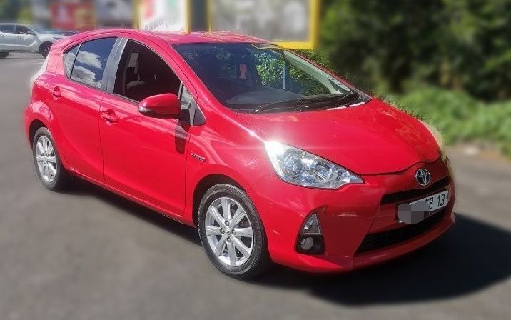 Used Toyota Prius | 2013 Prius for sale | Holyrood Toyota Prius sales ...