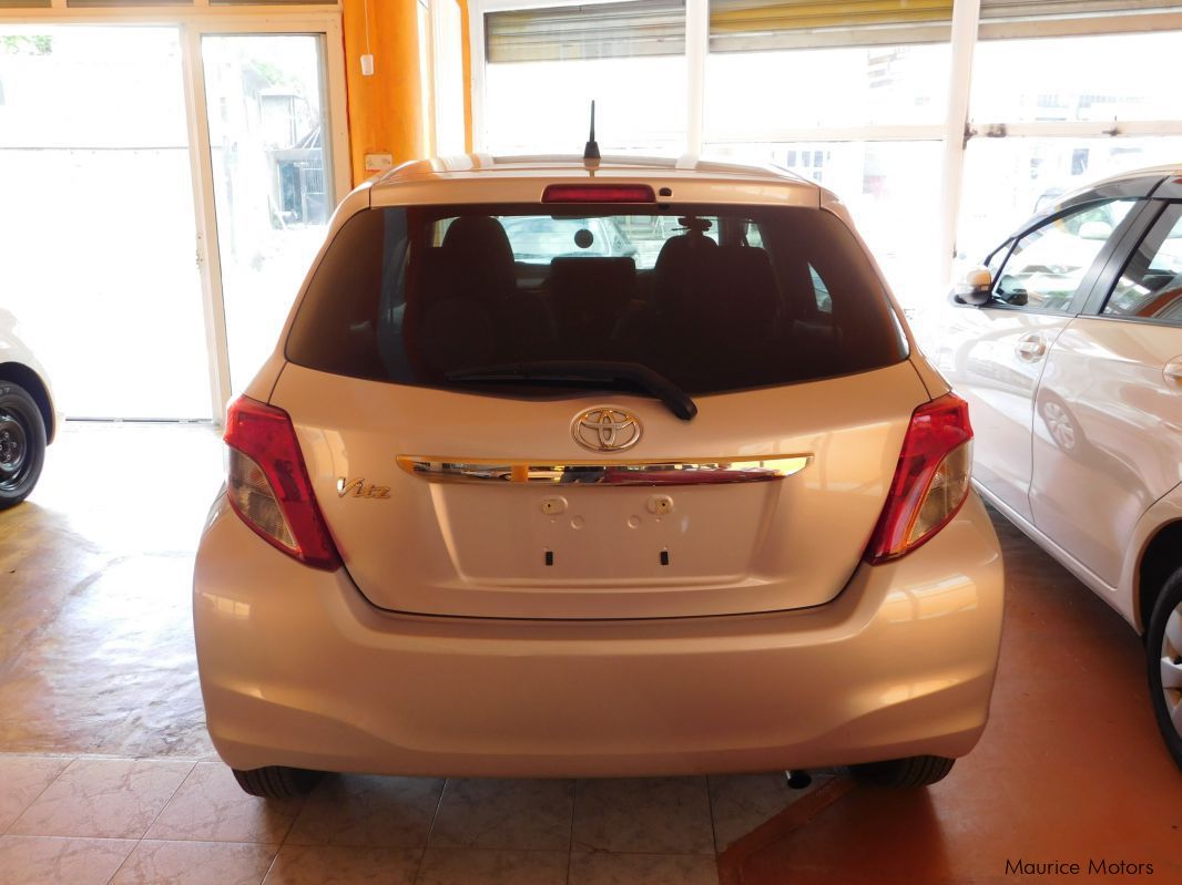 Used Toyota VITZ - LIGHT PURPLE - SMILE EDITION | 2013 VITZ - LIGHT ...