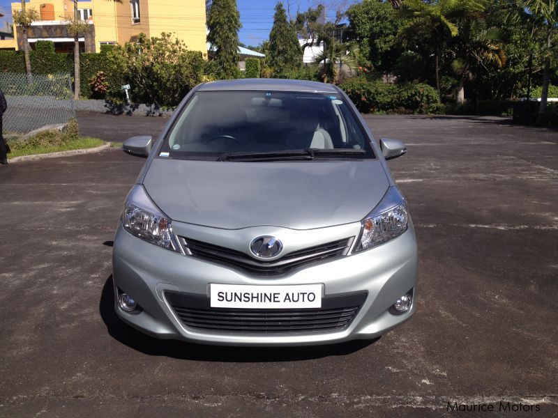 Used Toyota VITZ - U - LIGHT GREEN | 2013 VITZ - U - LIGHT GREEN for ...
