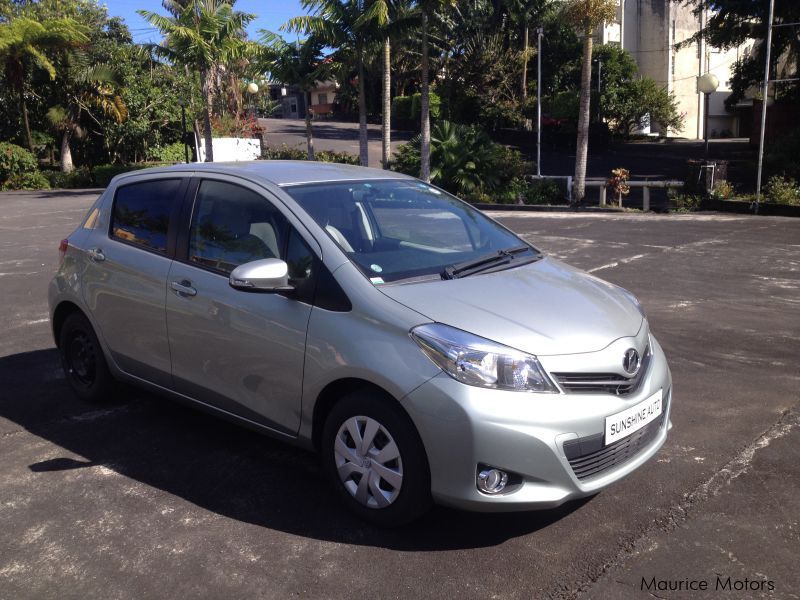 Used Toyota VITZ - U - LIGHT GREEN | 2013 VITZ - U - LIGHT GREEN for ...