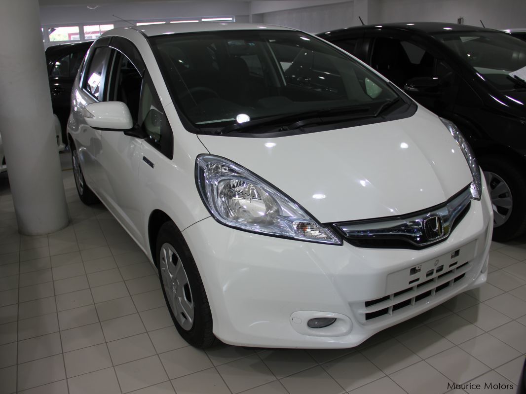 Used Honda FIT - HYBRID - WHITE | 2014 FIT - HYBRID - WHITE for sale ...