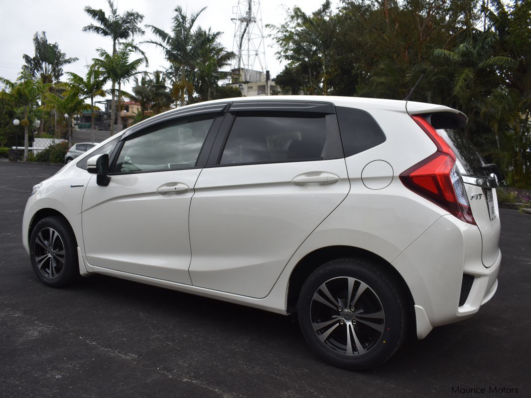 Used Honda Fit Hybrid New Shape | 2014 Fit Hybrid New Shape for sale ...