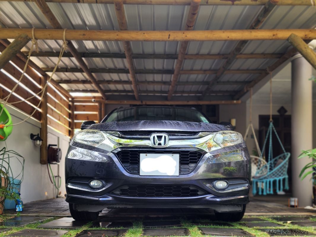 Used Honda Vezel Z version | 2015 Vezel Z version for sale | Quatre ...