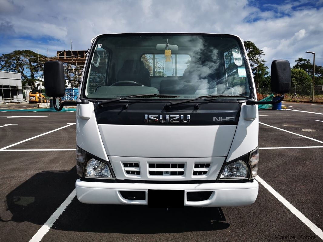 Used Isuzu NHR | 2015 NHR for sale | Morcellemont Saint Andre Isuzu NHR ...
