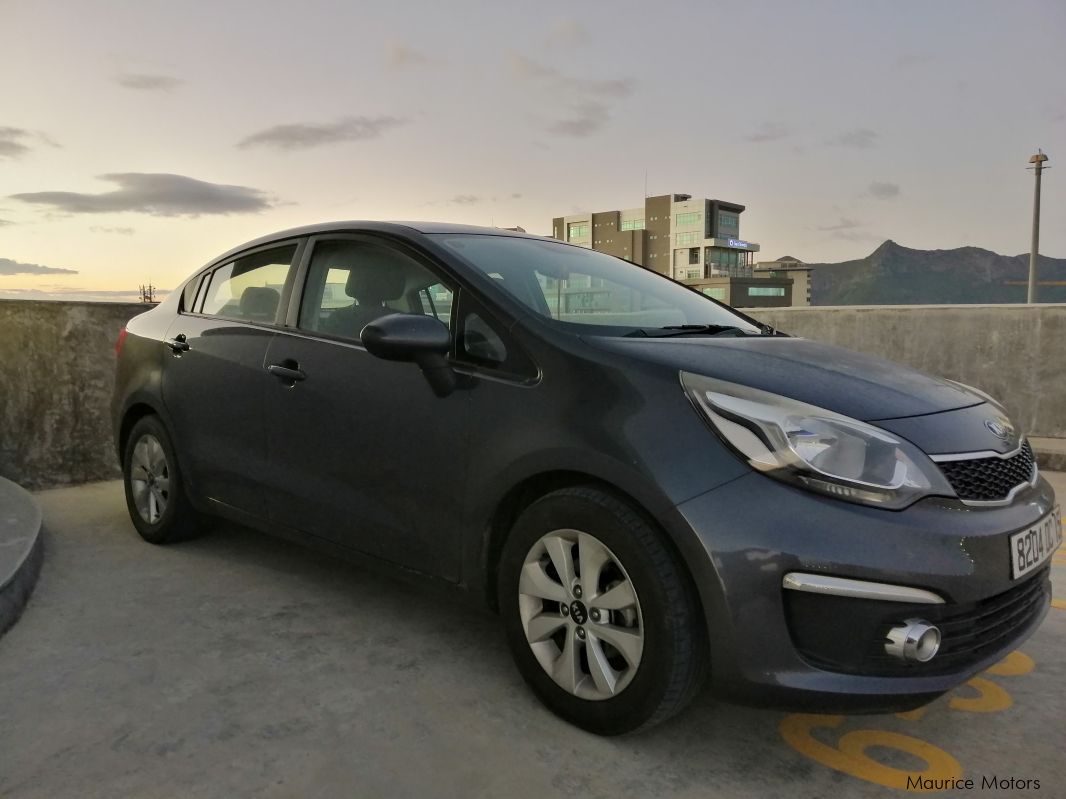 Used Kia Rio | 2015 Rio for sale | Phoenix Kia Rio sales | Kia Rio ...