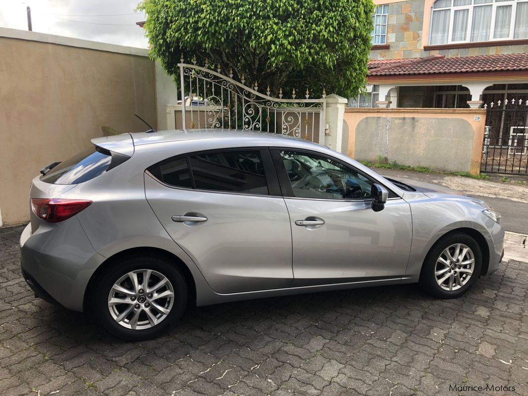 Used Mazda 3 Hatchback | 2015 3 Hatchback for sale | Curepipe Mazda 3 ...