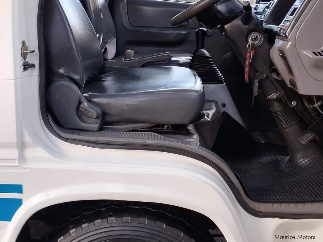 Used Isuzu Carryng NKR | 2016 Carryng NKR for sale | Port Louis Isuzu ...