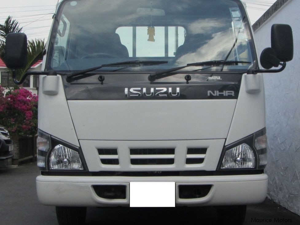 Used Isuzu NHR | 2016 NHR for sale | Belle Rose Isuzu NHR sales | Isuzu ...