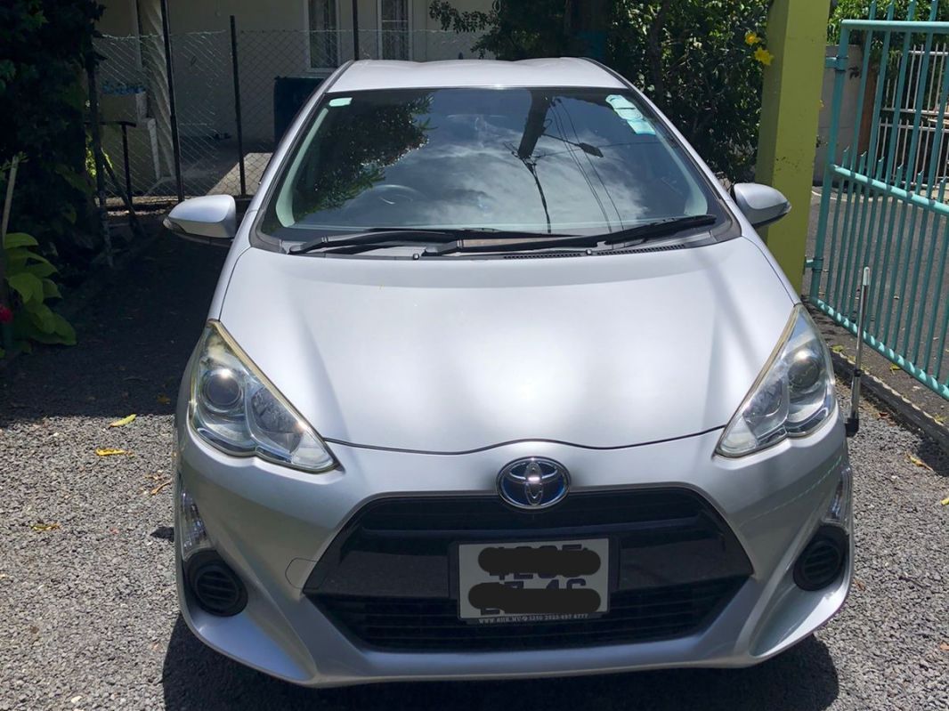 Used Toyota Aqua | 2016 Aqua for sale | Vacoas Toyota Aqua sales ...