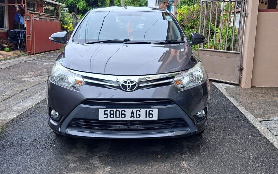 Used Toyota Yaris | 2016 Yaris for sale | Rose Hill Toyota Yaris sales ...