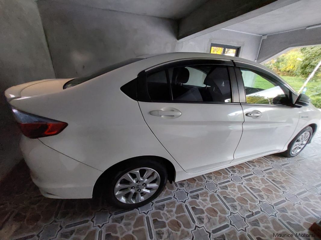 Used Honda Grace | 2017 Grace for sale | Nouvelle France Honda Grace ...