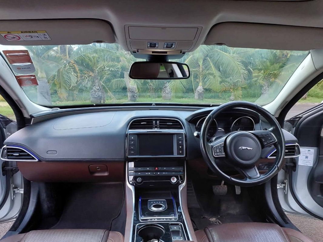 Used Jaguar XE | 2017 XE for sale | Ebene Jaguar XE sales | Jaguar XE ...