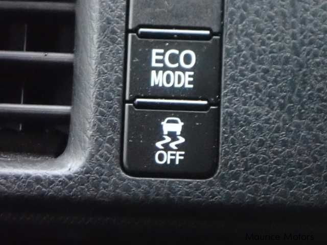 Used Toyota Noah Si | 2020 Noah Si for sale | Vacoas Toyota Noah Si ...