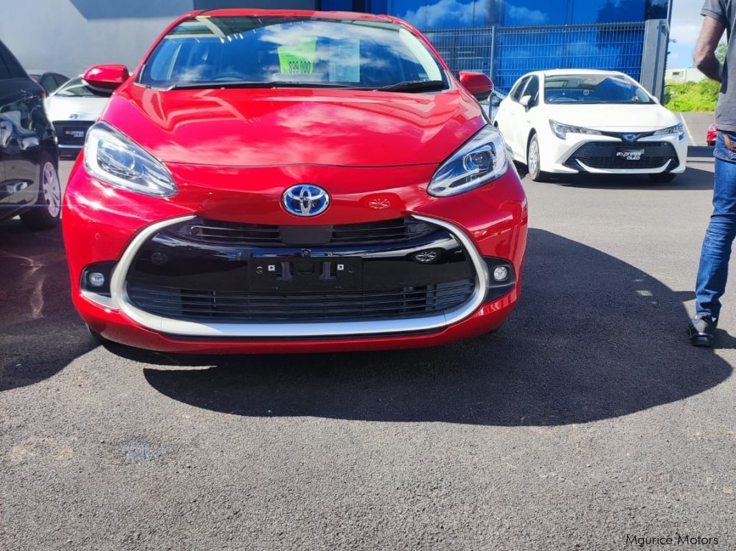 Used Toyota Aqua HYBRID Z | 2021 Aqua HYBRID Z for sale | Bon Accueil ...