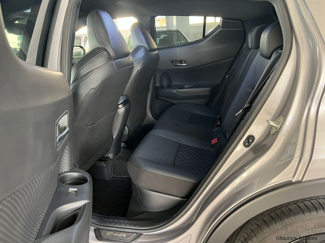 Used Toyota C-HR G Nero Hybrid | 2021 C-HR G Nero Hybrid for sale | Vacoas Toyota C-HR G Nero ...